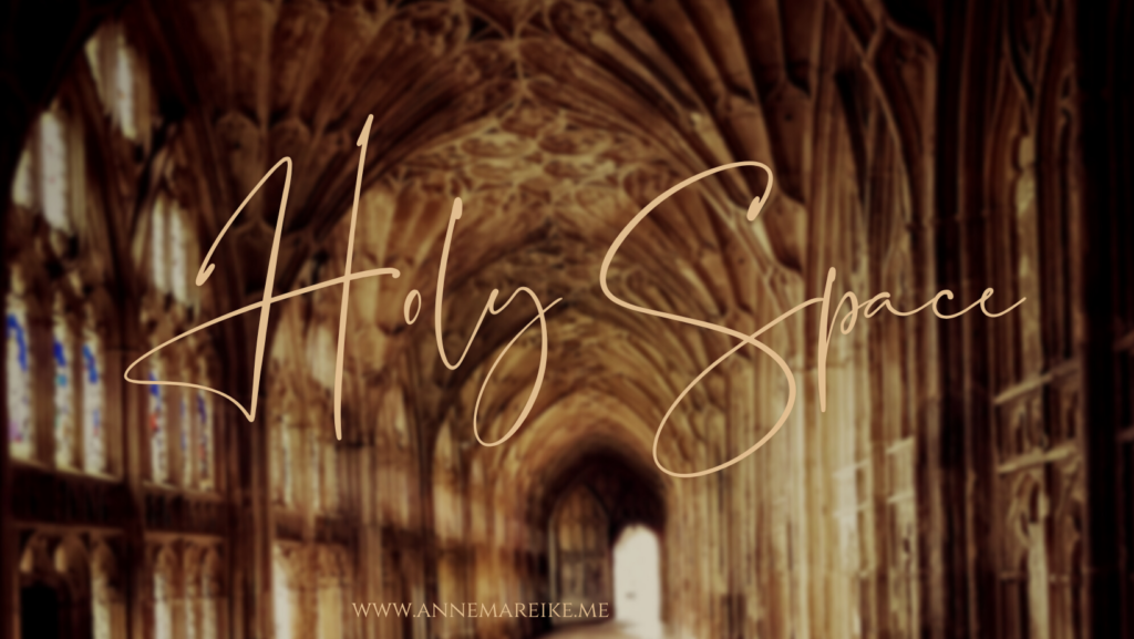 Holy Space - Anne Mareike Schultz